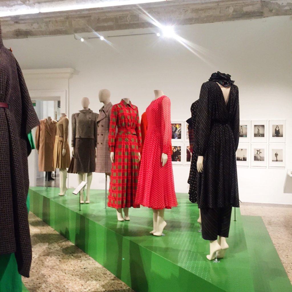 ITALIANA: Η Ιταλία μέσα από τοv φακό της μόδας 1971-2001